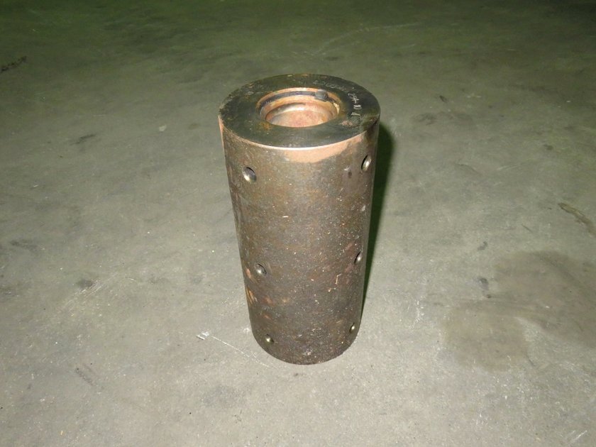 DEUTZ 545 (PISTON PINS, FLYWHEEL BOLTS) - POOL TRADING