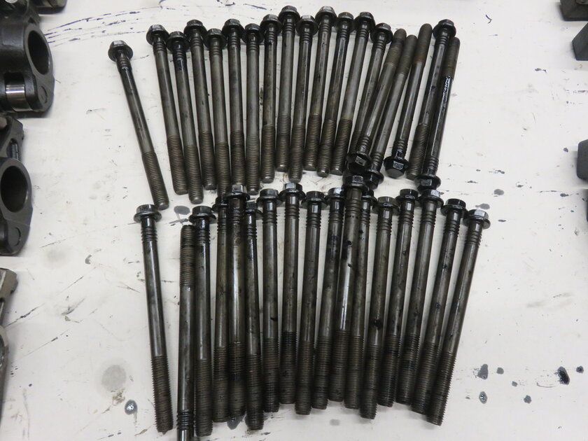 VOLVO PENTA D9A,D13B,D13C (CYLINDER HEAD BOLT/21345131) Spare Part ...