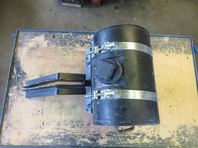 VOLVO PENTA (EXPANSION TANK) Spare Part - POOL TRADING